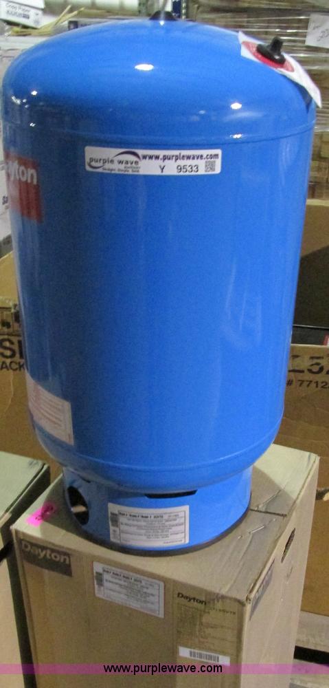 (2) Dayton 20 gallon bladder tanks in Spring Hill, KS | Item Y9533 sold ...