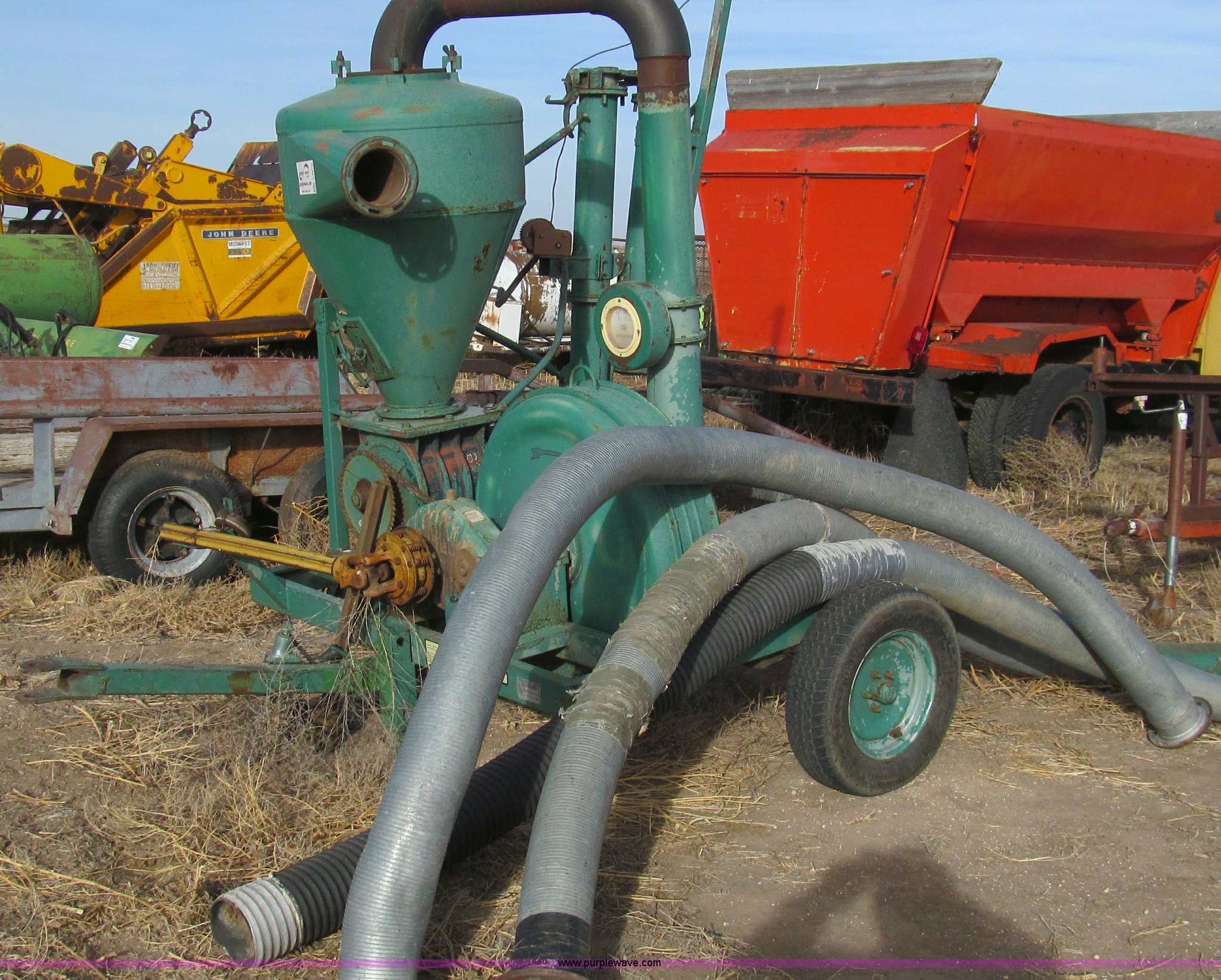 PTO driven Neuero 1096 grain vac with hoses in Dalhart, TX | Item G5616 ...