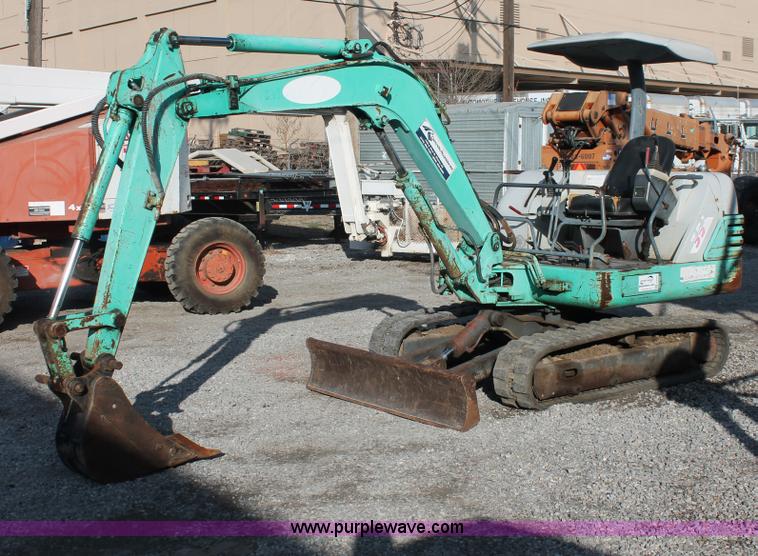 IHI 35J excavator in Wichita, KS | Item E3036 sold | Purple Wave