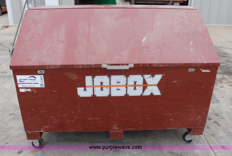 Jobox roll around gang box in Wichita, KS | Item E3058 sold | Purple Wave