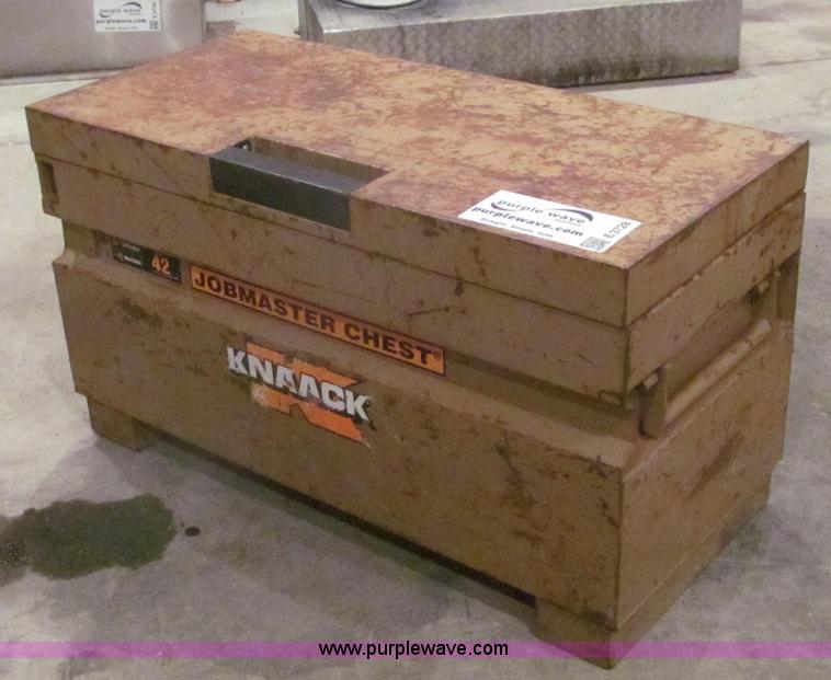 Knaack Jobmaster 42 toolbox in Jefferson City, MO | Item E3728 sold ...
