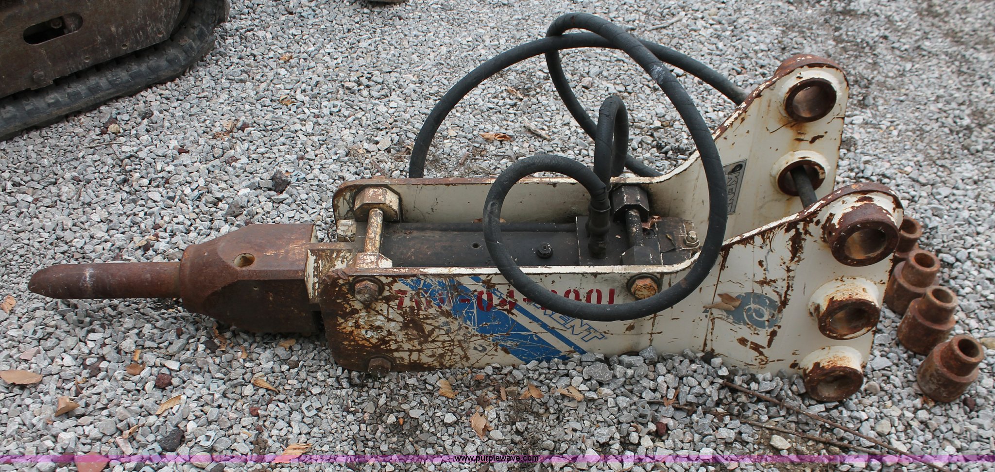 Kent KF5 hydraulic hammer in Wichita, KS | Item E3048 sold | Purple Wave