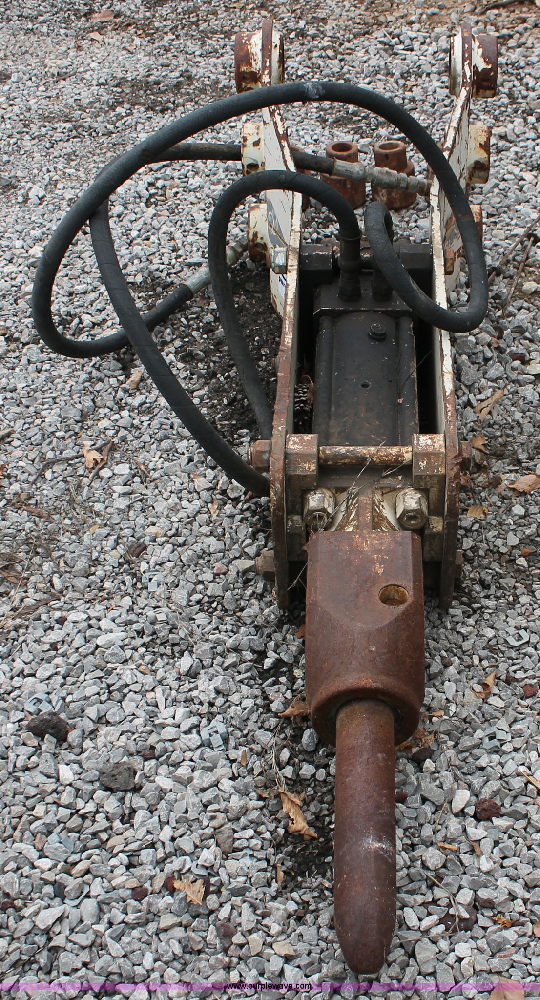 Kent KF5 hydraulic hammer in Wichita, KS | Item E3048 sold | Purple Wave