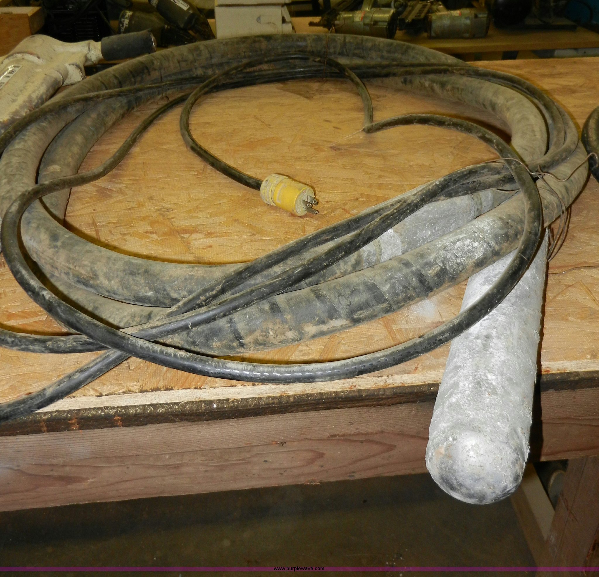 15'L electric concrete whip in Topeka, KS | Item W9586 sold | Purple Wave