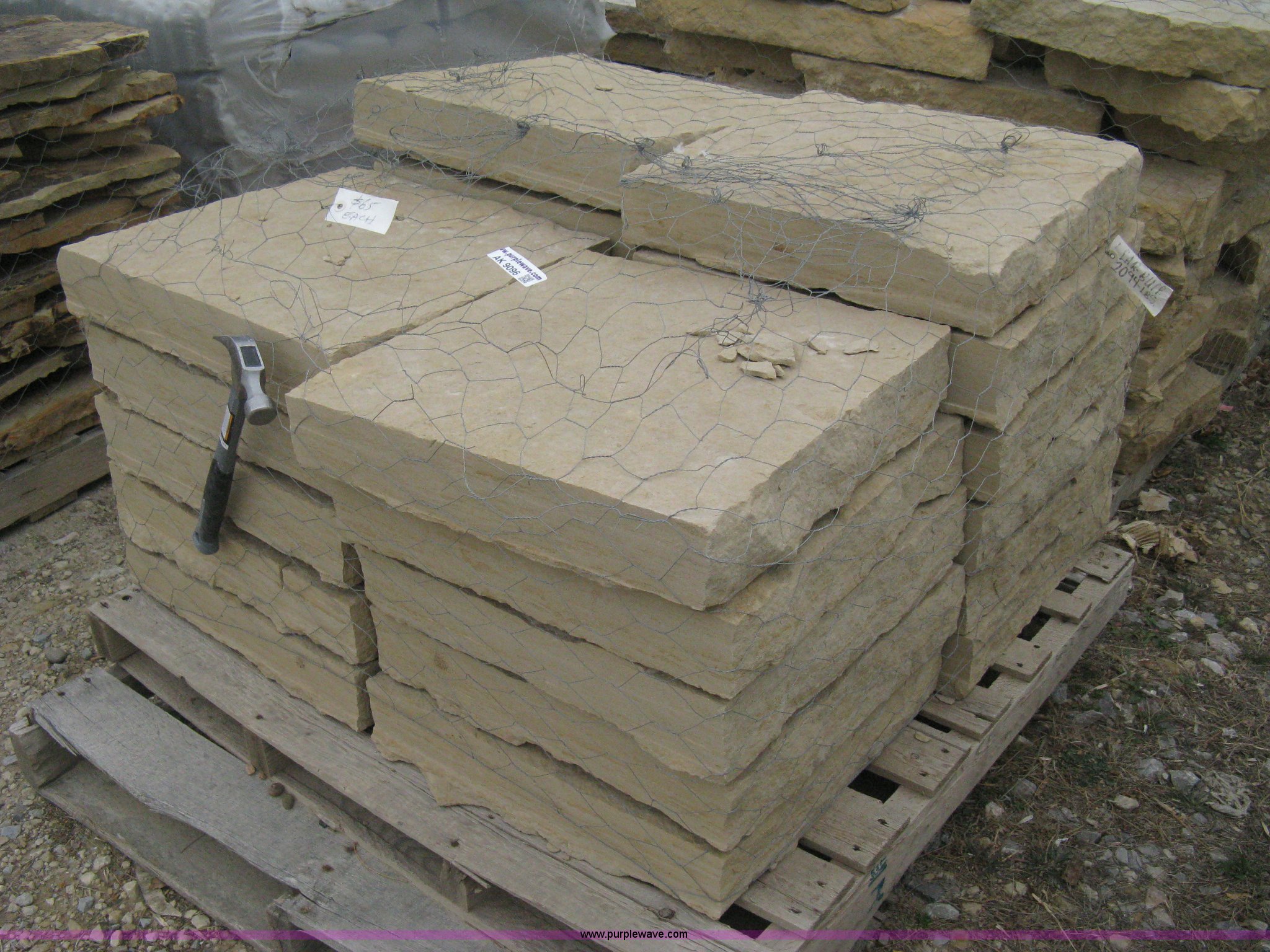 18" X 18" buff stone caps in Wichita, KS | Item AK9096 sold | Purple Wave