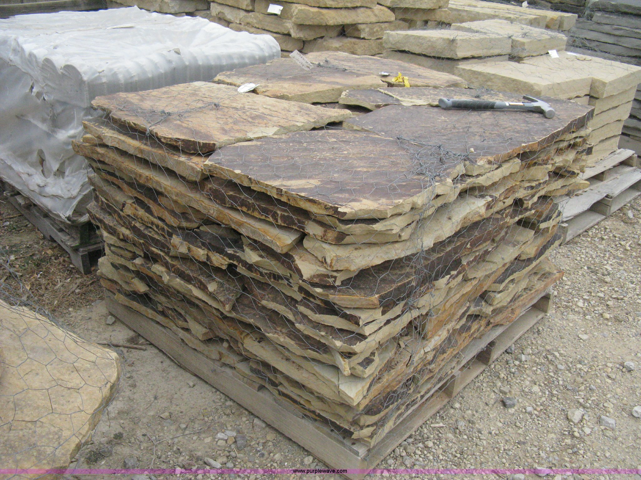 Ark-Okla flagstone in Wichita, KS | Item AK9101 sold | Purple Wave