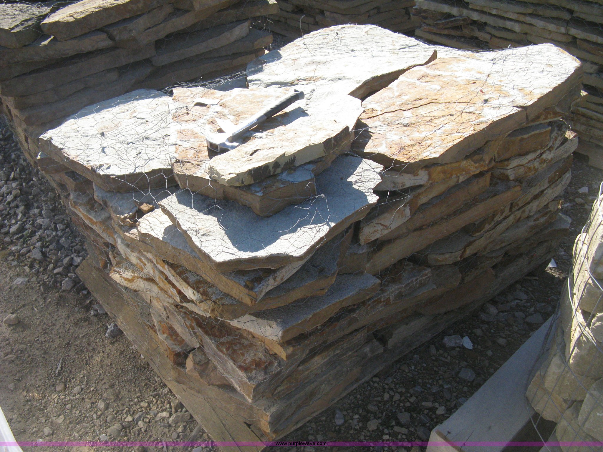 Rustic Arkansas light gray flagstone Unknown weight. in Wichita, KS ...