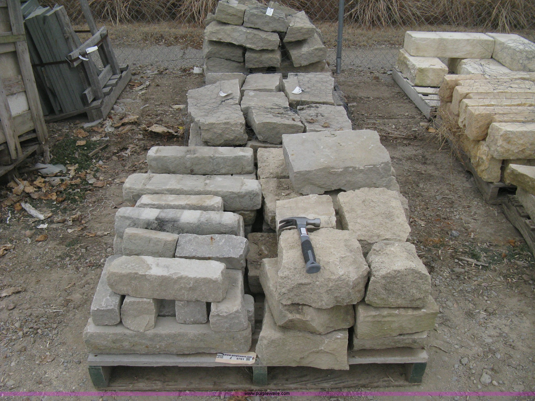 Miscellaneous Flint Hills gray limestone on 3 pallets in Wichita, KS ...