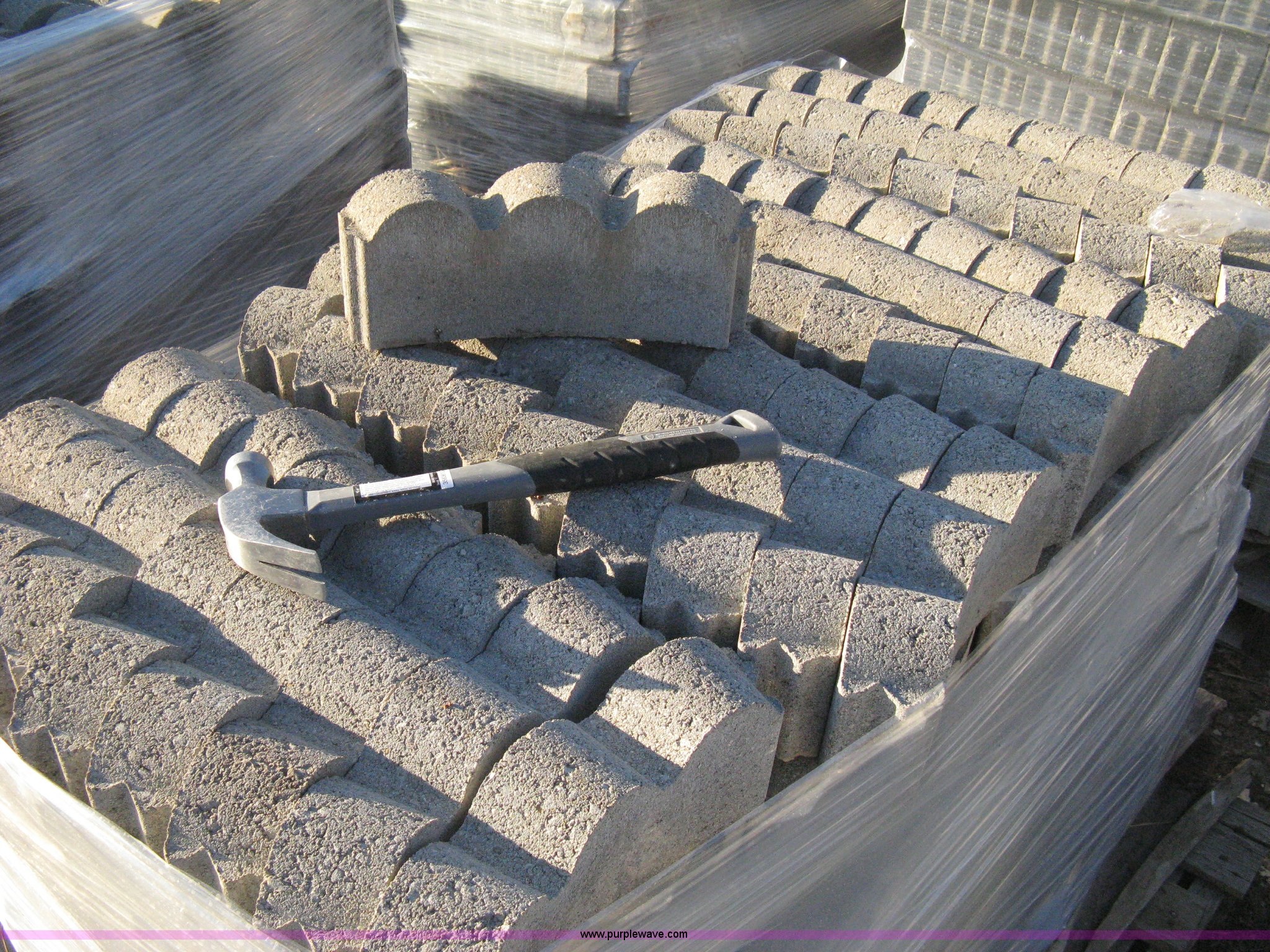 Curved scallop gray edging/tree ring in Wichita, KS | Item Z9786 sold ...