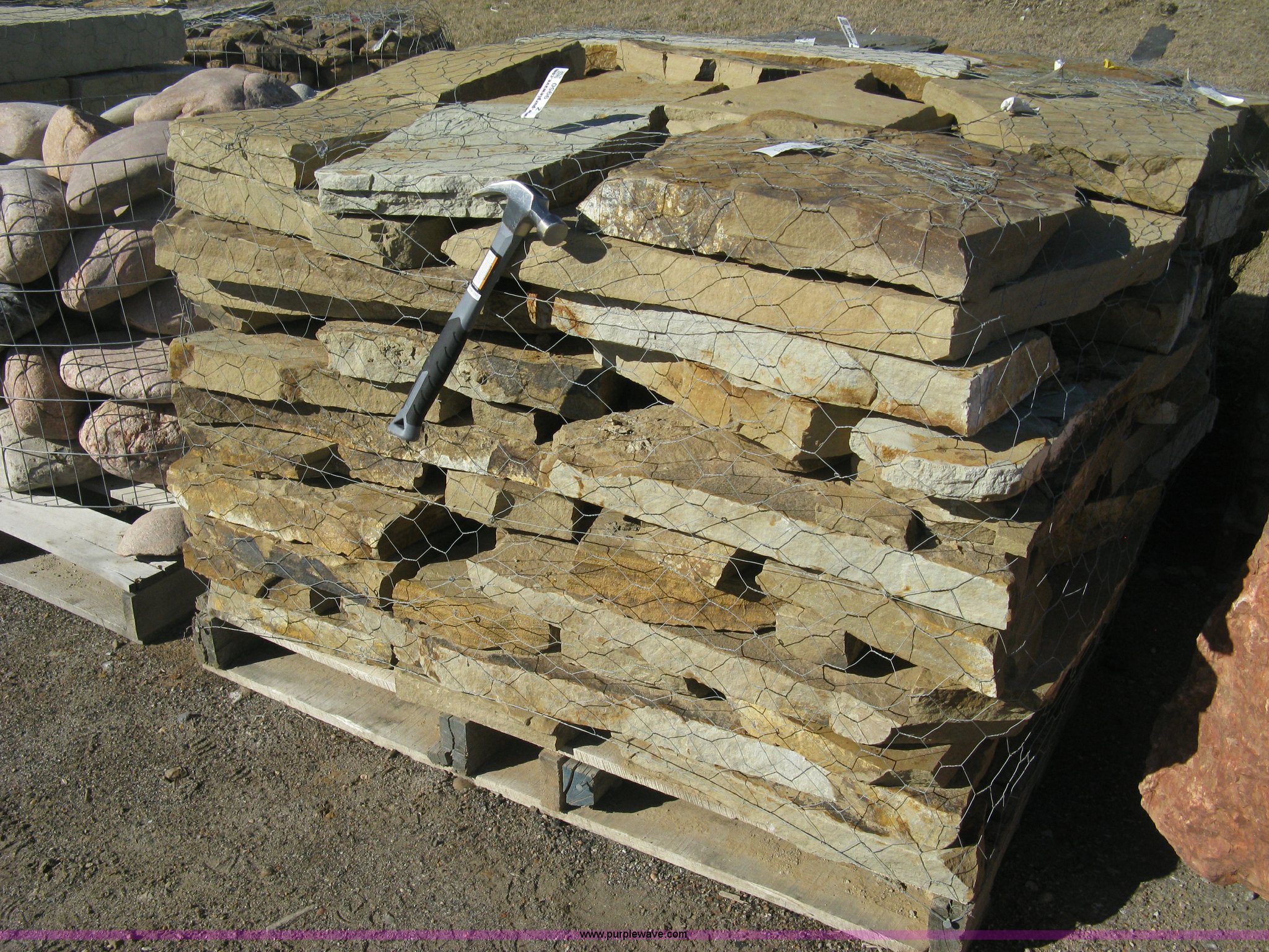 Oklahoma tan flagstone in Wichita, KS | Item Z9950 sold | Purple Wave