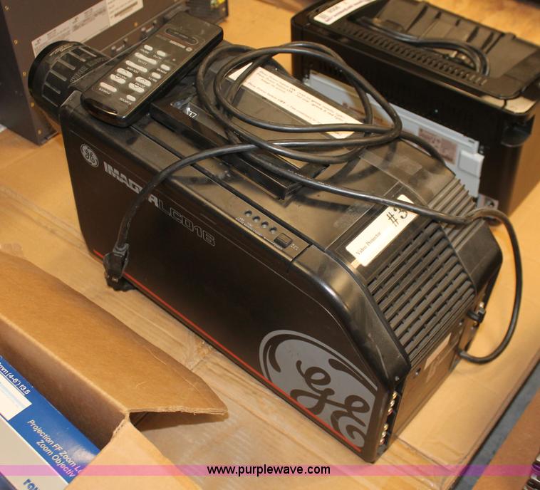 GE Imager LCD16 projector in Newton, KS | Item V9009 sold | Purple Wave