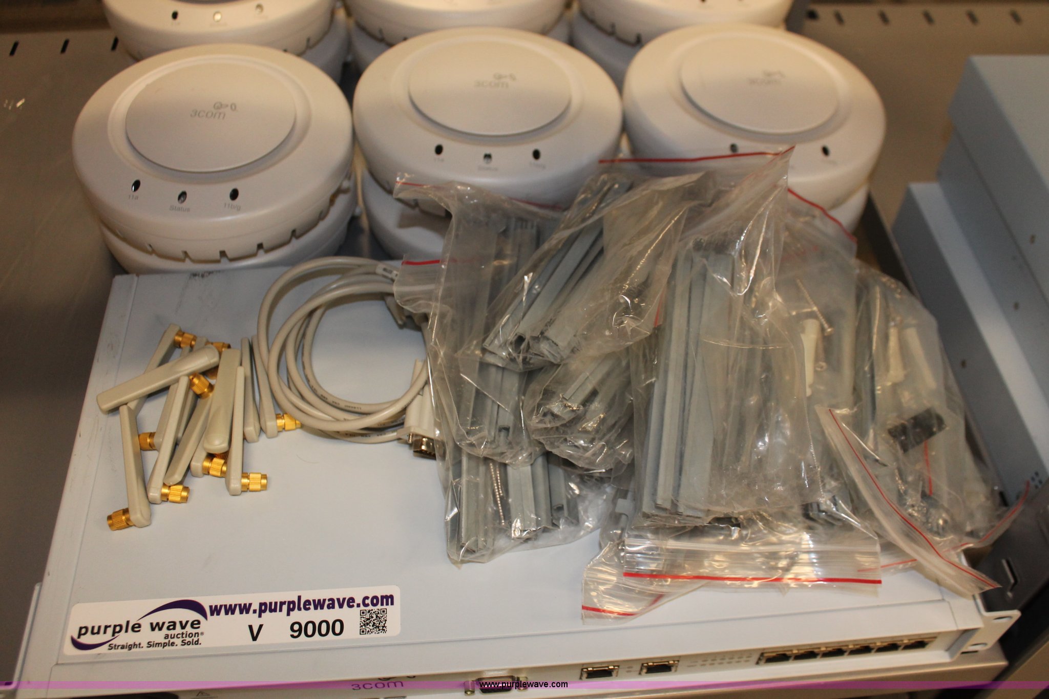 3Com wireless package in Newton, KS | Item V9000 sold | Purple Wave