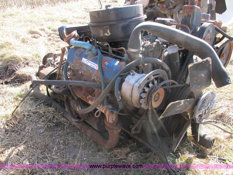 International V8 diesel engine in Wright City, MO | Item AB9494 sold ...