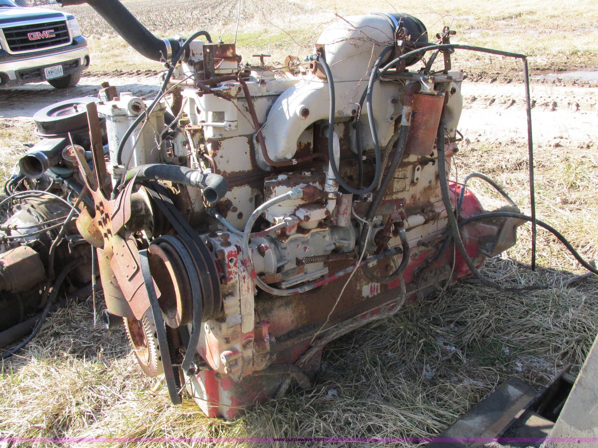 Cummins 250 engine in Wright City, MO | Item AB9493 sold | Purple Wave