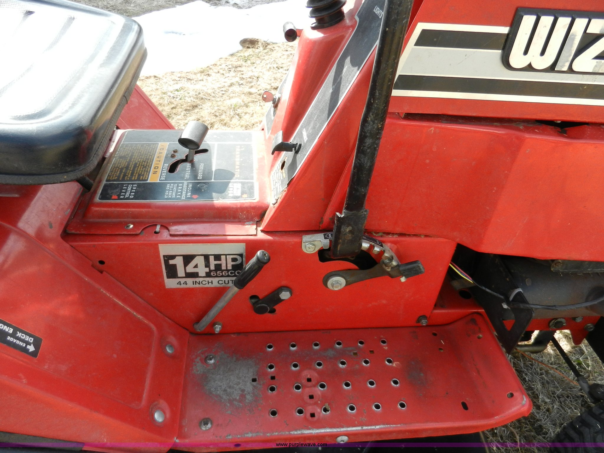 Wizard lawn tractor in Abilene, KS | Item AB9771 sold | Purple Wave