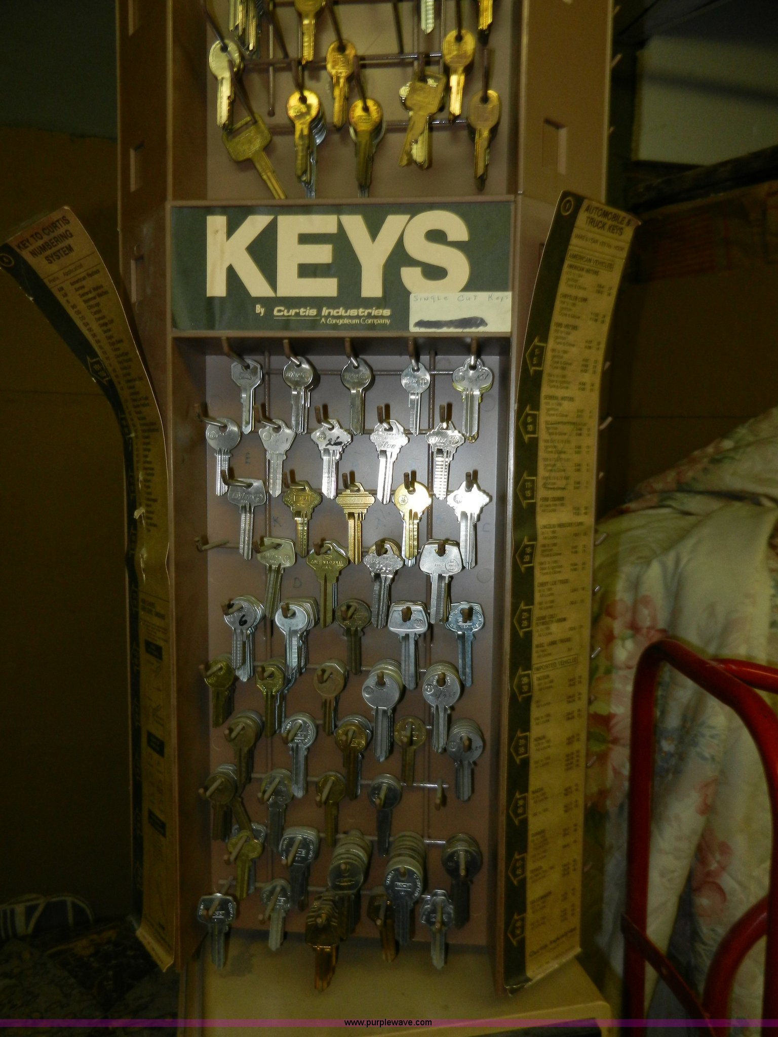 Curtis key cutting machine with keys in Topeka, KS | Item X9045 sold ...