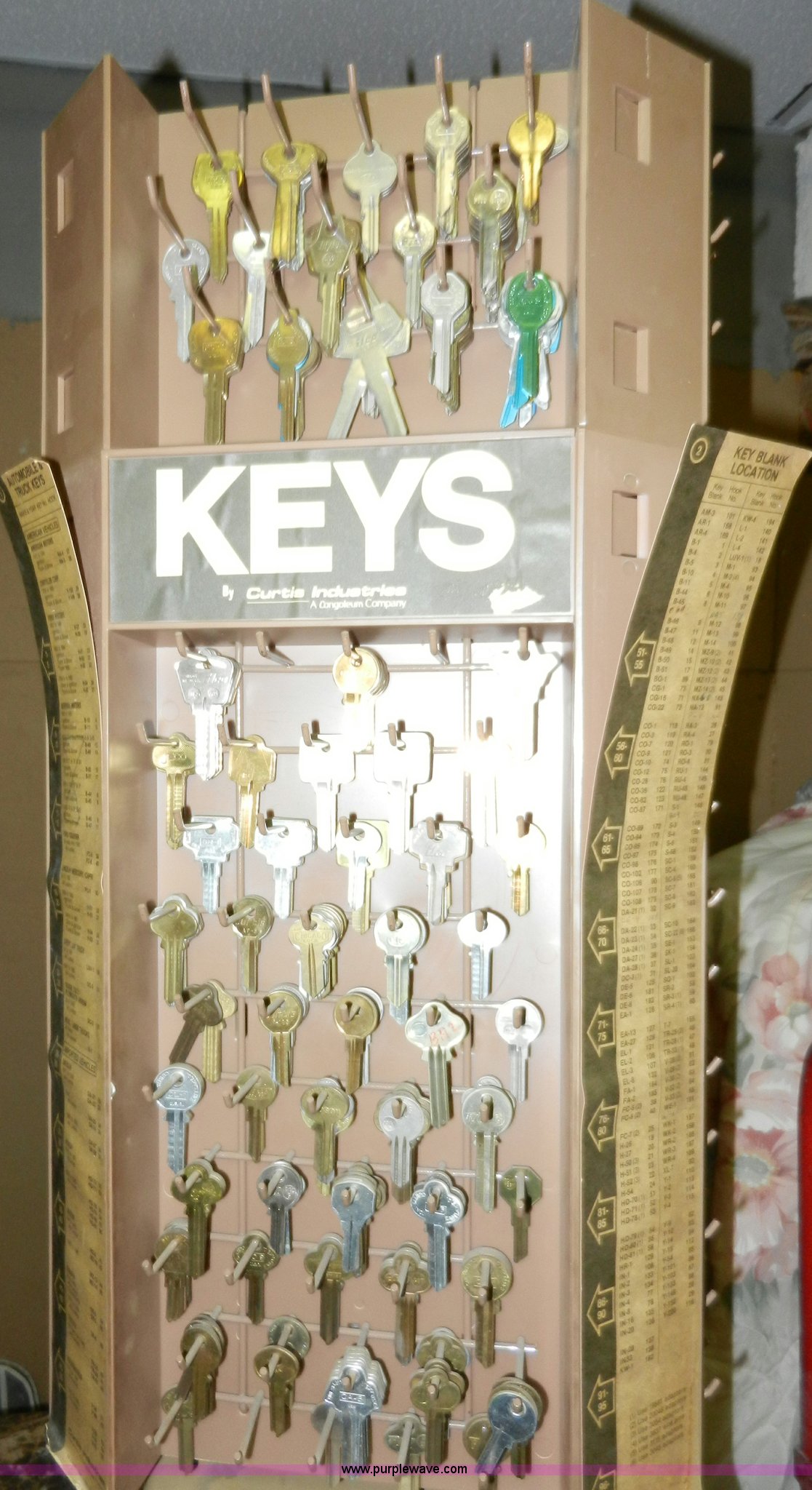 Curtis key cutting machine with keys in Topeka, KS | Item X9045 sold ...