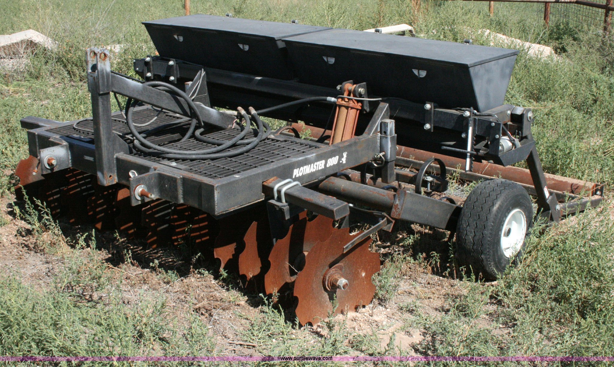 Wood-N-Water, Inc. Plotmaster 800 seeder in Roswell, NM | Item C3548 ...