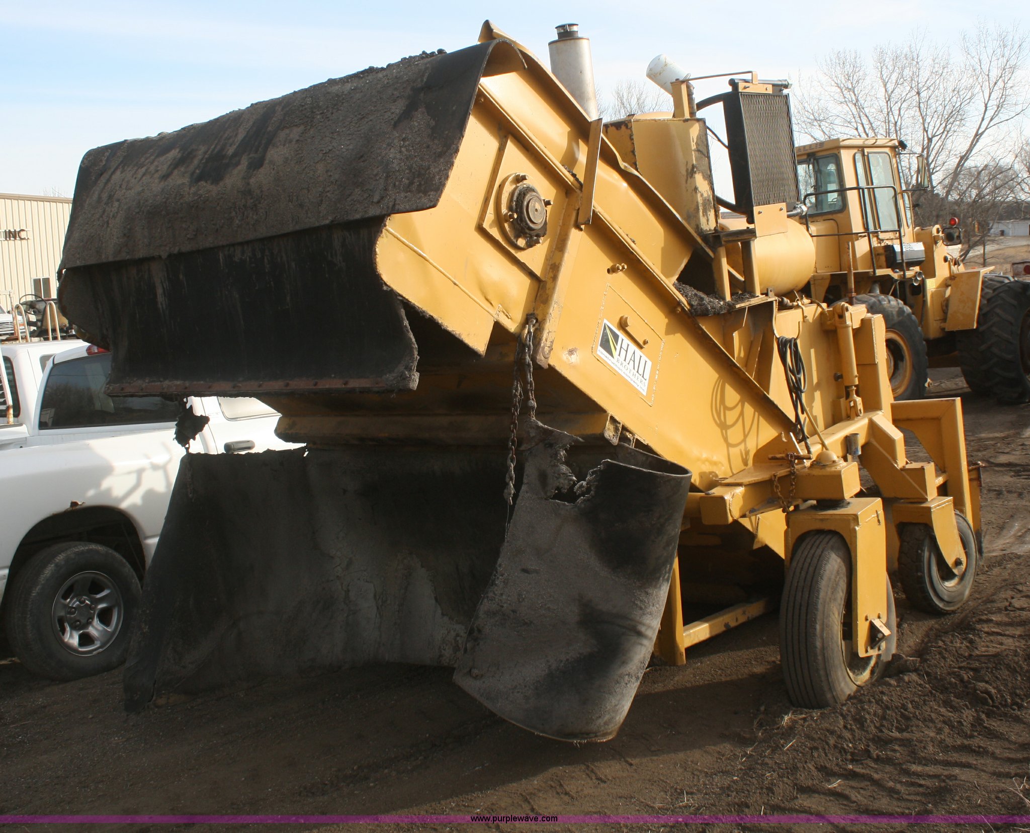 Asphalt windrow elevator in Marysville, KS | Item F2926 sold | Purple Wave