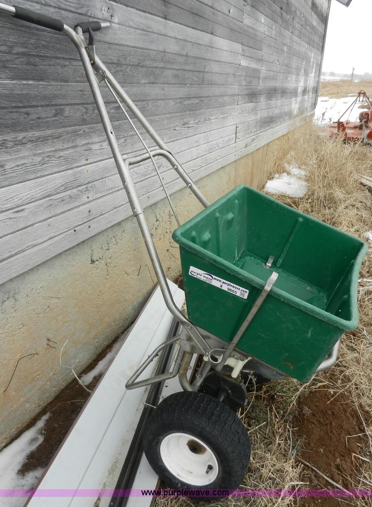 Lesco Commercial plus walk-behind spreader in Westmoreland, KS | Item ...