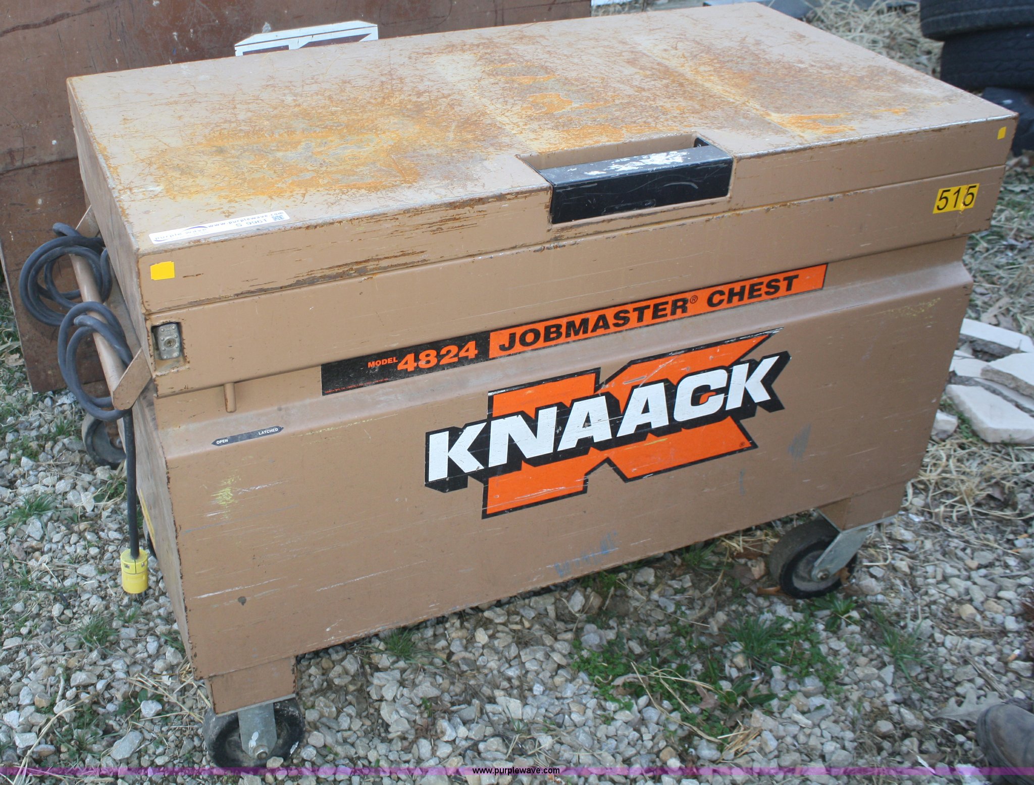 Knaack job box in Rossville, KS | Item S9961 sold | Purple Wave