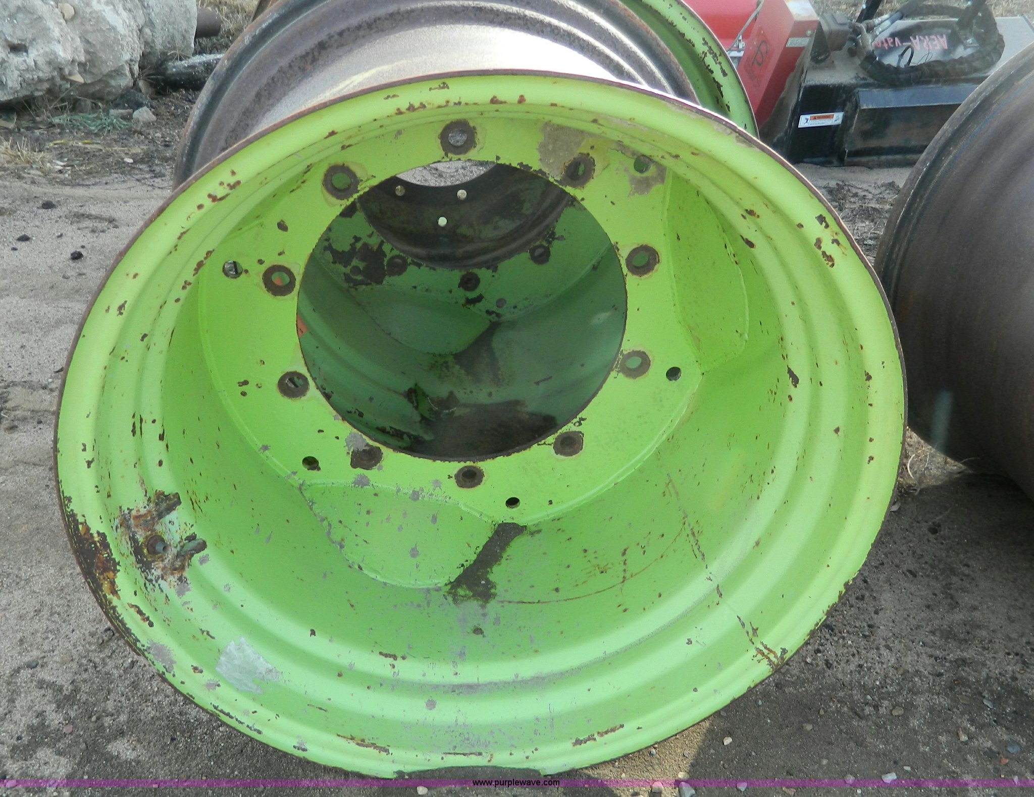 (4) Steiger 30.5-32 tractor wheels in Plainville, KS | Item Y9053 sold ...