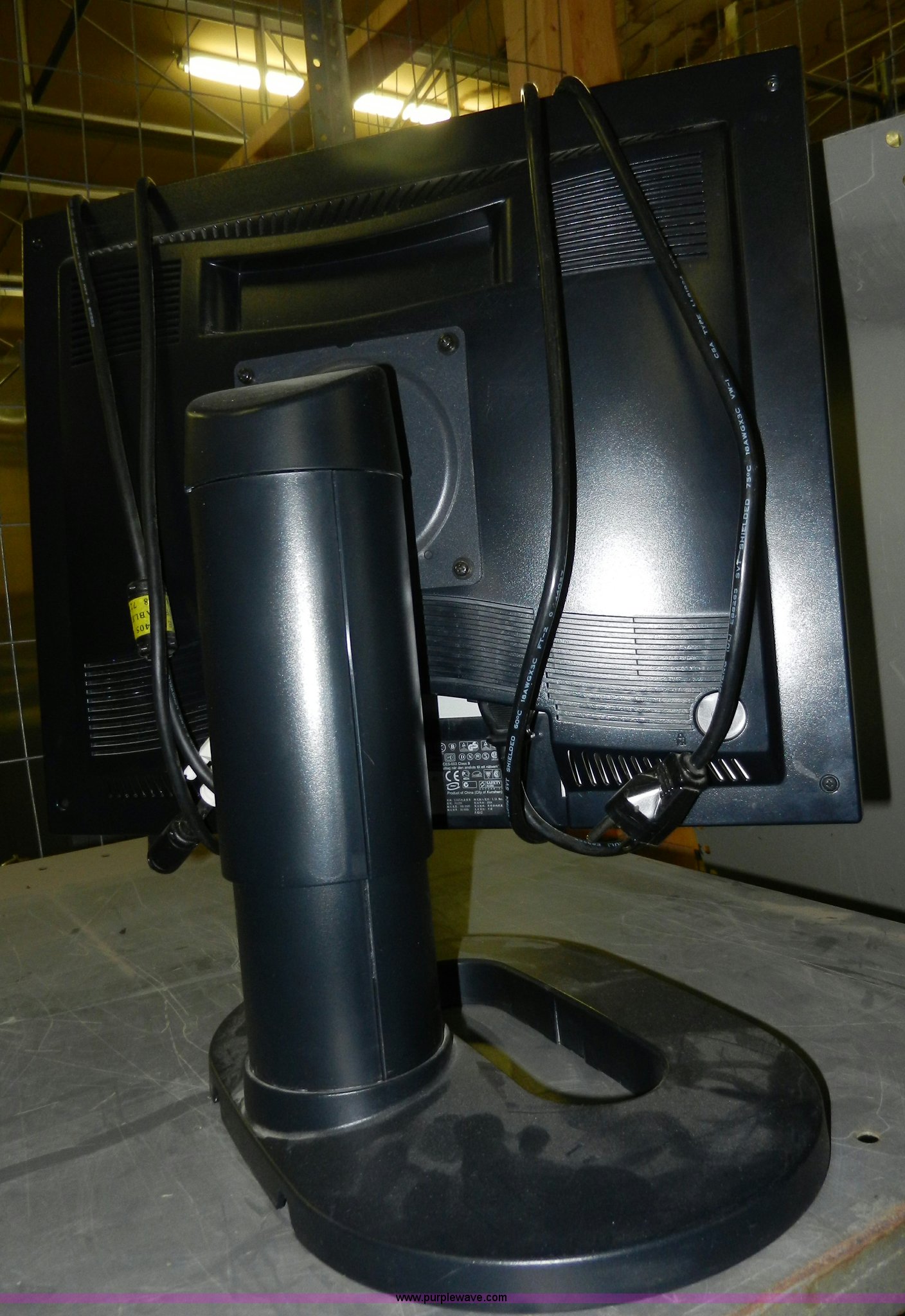 HP L1925 19" flat screen monitor in Topeka, KS | Item X9720 sold ...