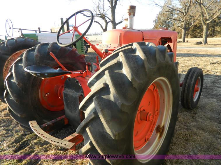 1948 Case LA tractor in Miltonvale, KS | Item S9246 sold | Purple Wave
