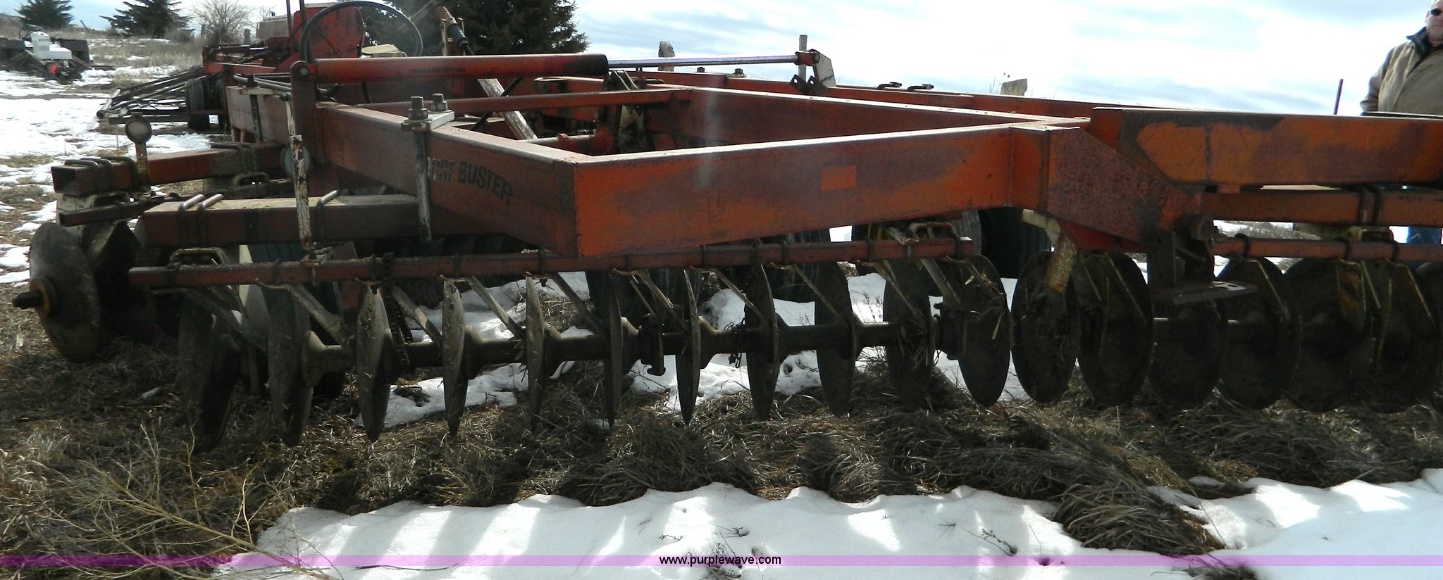 CrustBuster 16' offset disc in Luray, KS | Item G7741 sold | Purple Wave