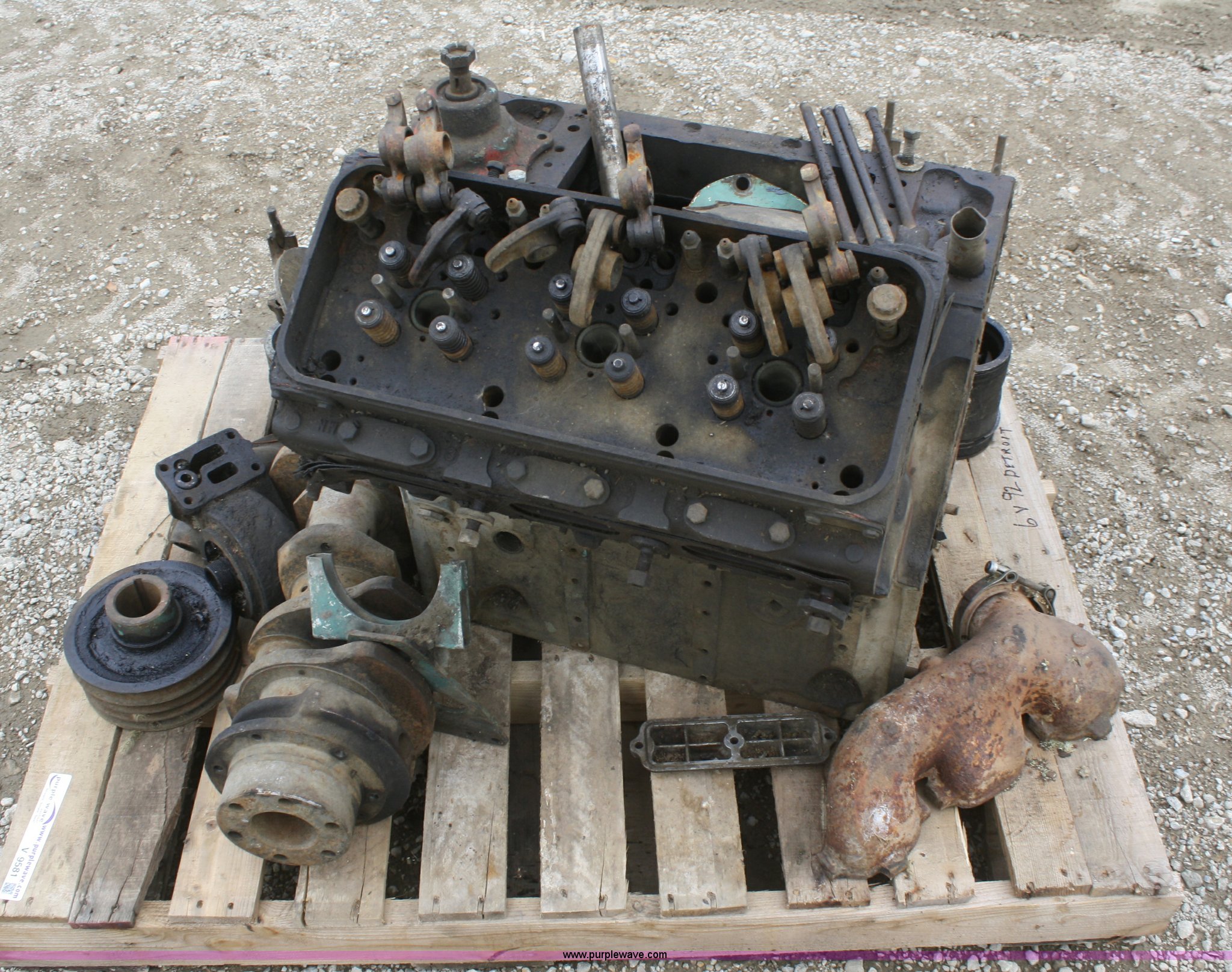 Detroit 6V92 engine core in Topeka, KS | Item V9581 sold | Purple Wave