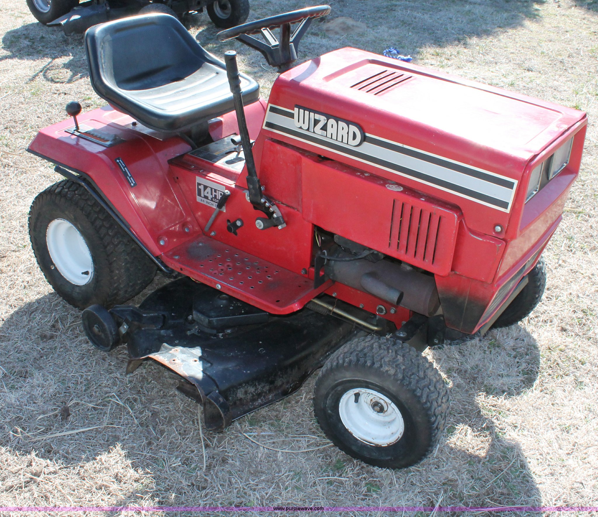 MTD Wizard lawn mower in Abilene, KS | Item W9380 sold | Purple Wave
