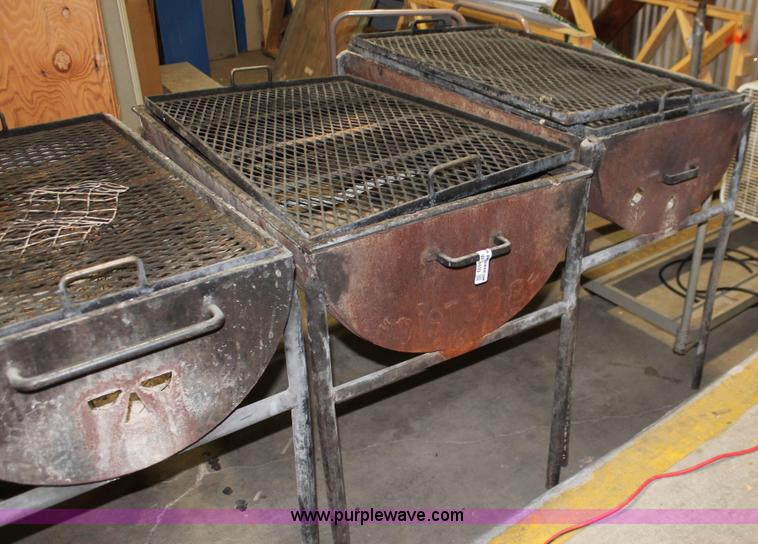 (2) half barrel charcoal grills in Hutchinson, KS | Item W9409 sold ...