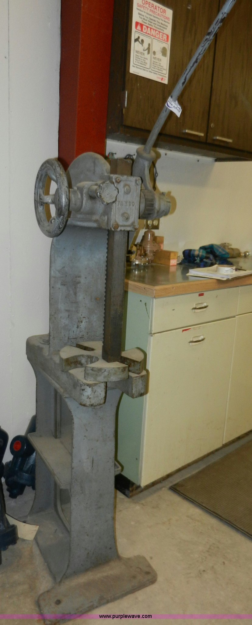 Famco 3 1/2X arbor press in Manhattan, KS | Item X9038 sold | Purple Wave