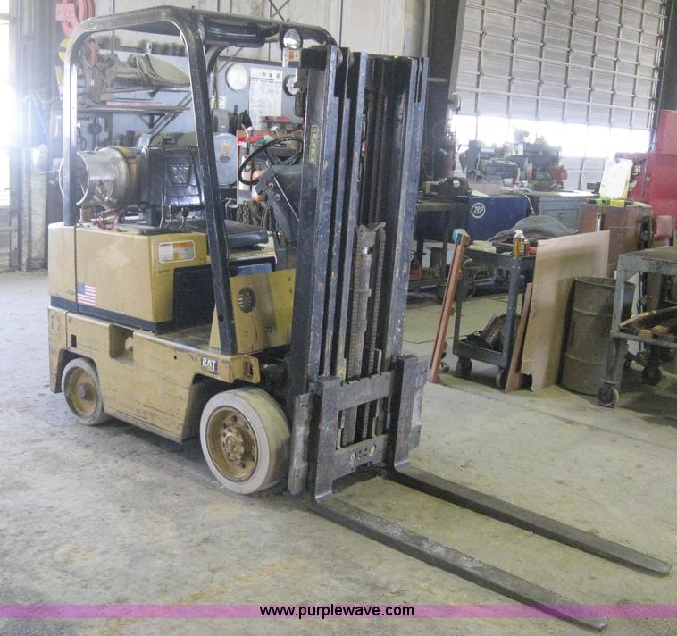 Caterpillar T30D forklift in Wichita, KS | Item E3209 sold | Purple Wave