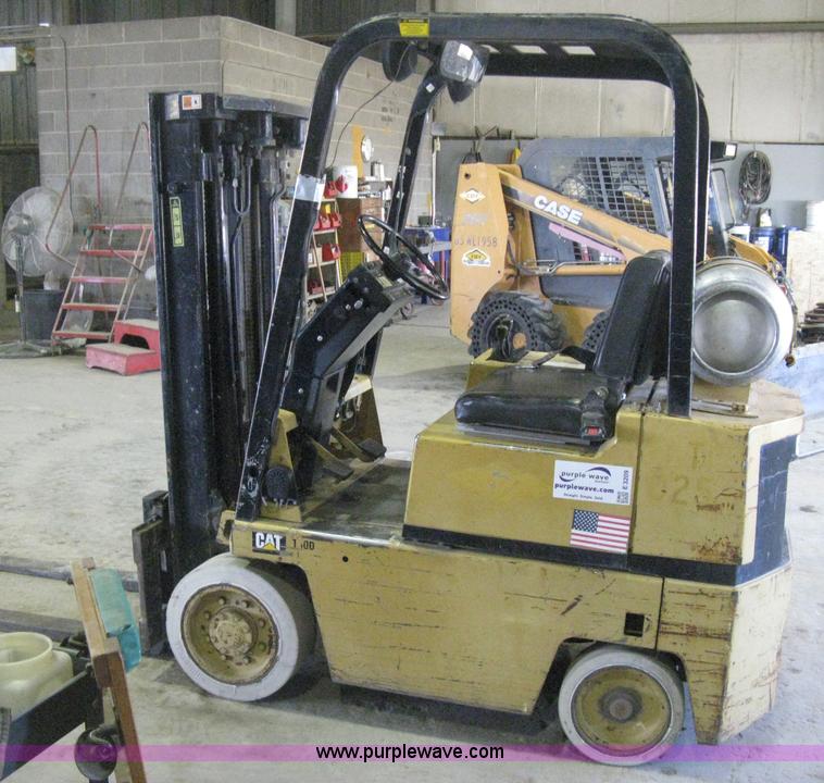 Caterpillar T30D forklift in Wichita, KS | Item E3209 sold | Purple Wave