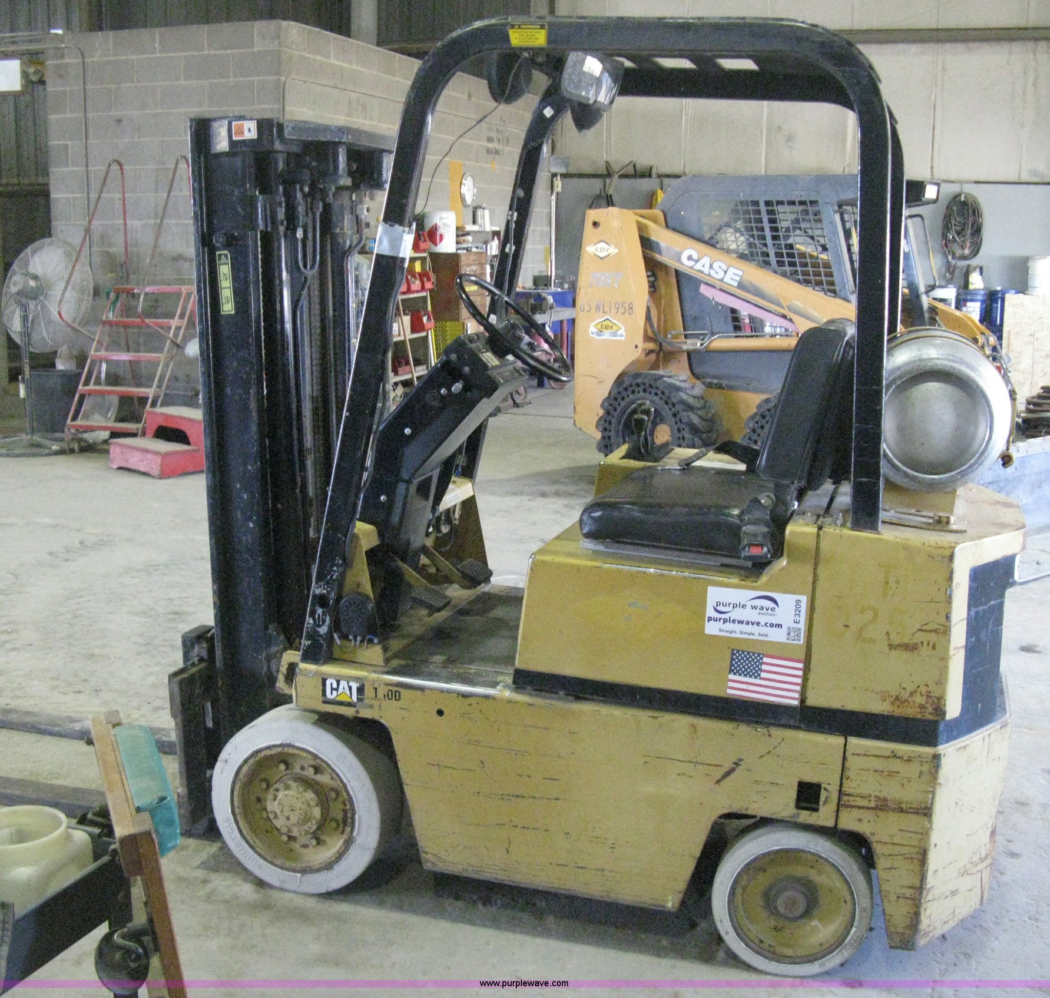 Caterpillar T30D forklift in Wichita, KS | Item E3209 sold | Purple Wave