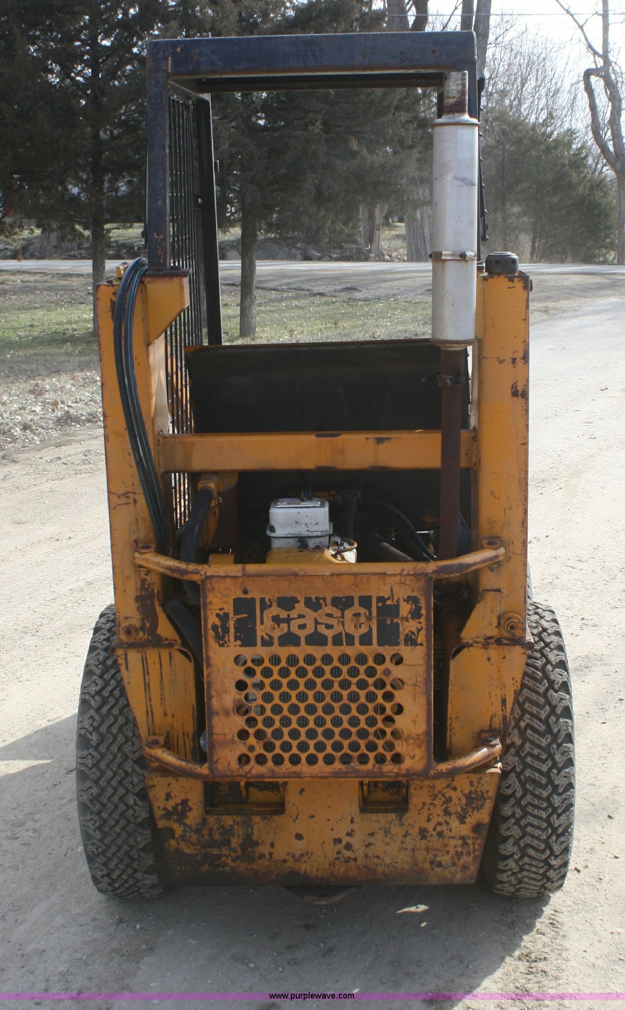 1976 Case 1816 skid steer in Lawrence, KS | Item F2556 sold | Purple Wave