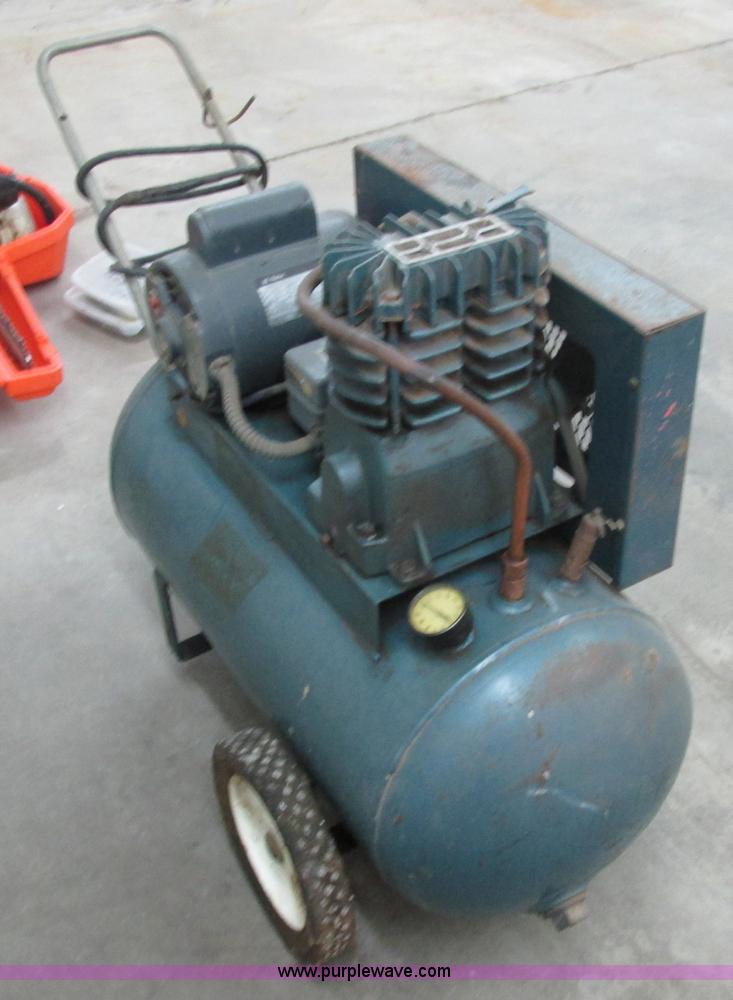 Melben Products air compressor in Festus, MO | Item AB9428 sold ...