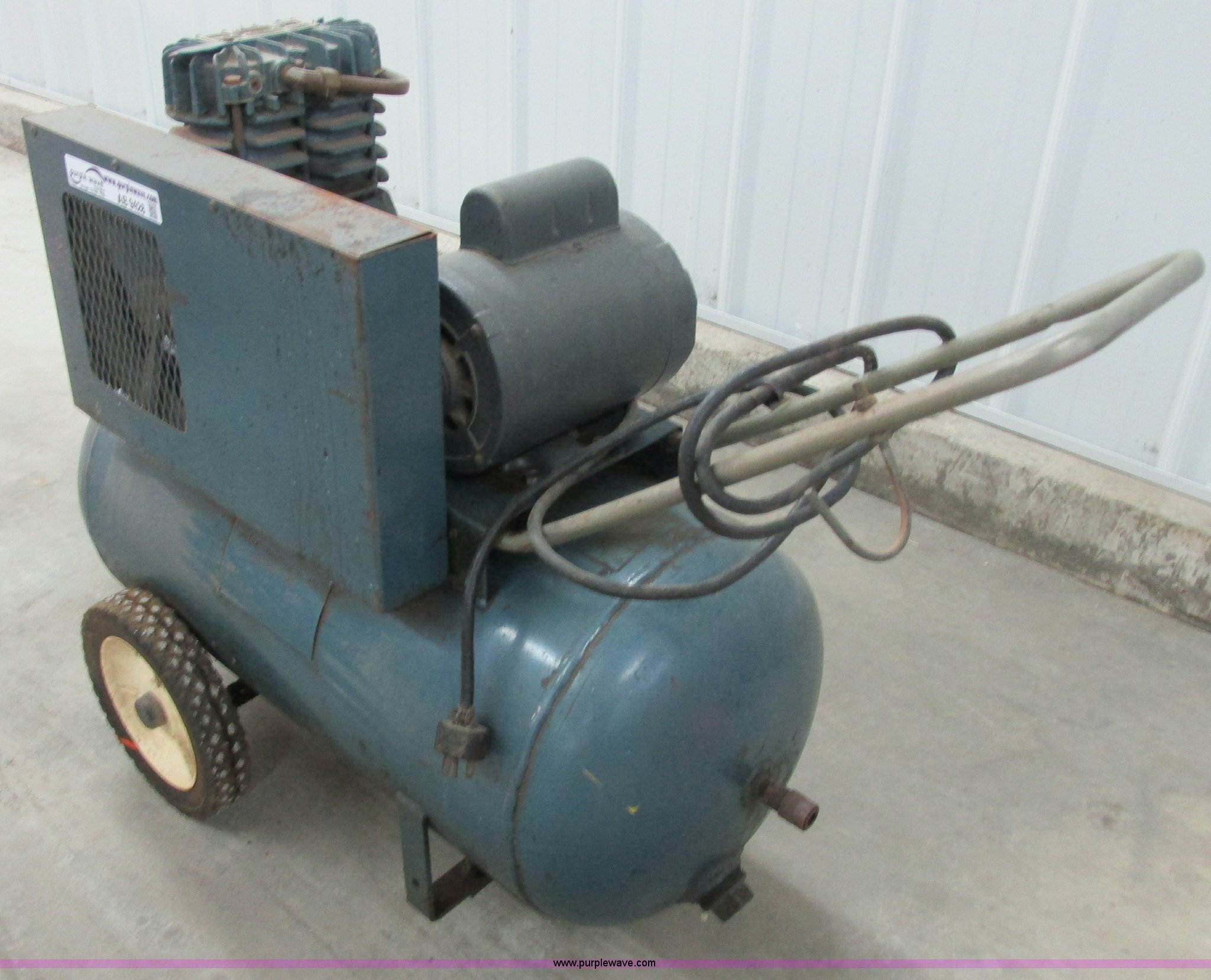 Melben Products air compressor in Festus, MO | Item AB9428 sold ...