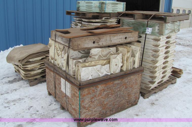 (4) pallets of styrofoam form liners in Neillsville, WI | Item G2601 ...