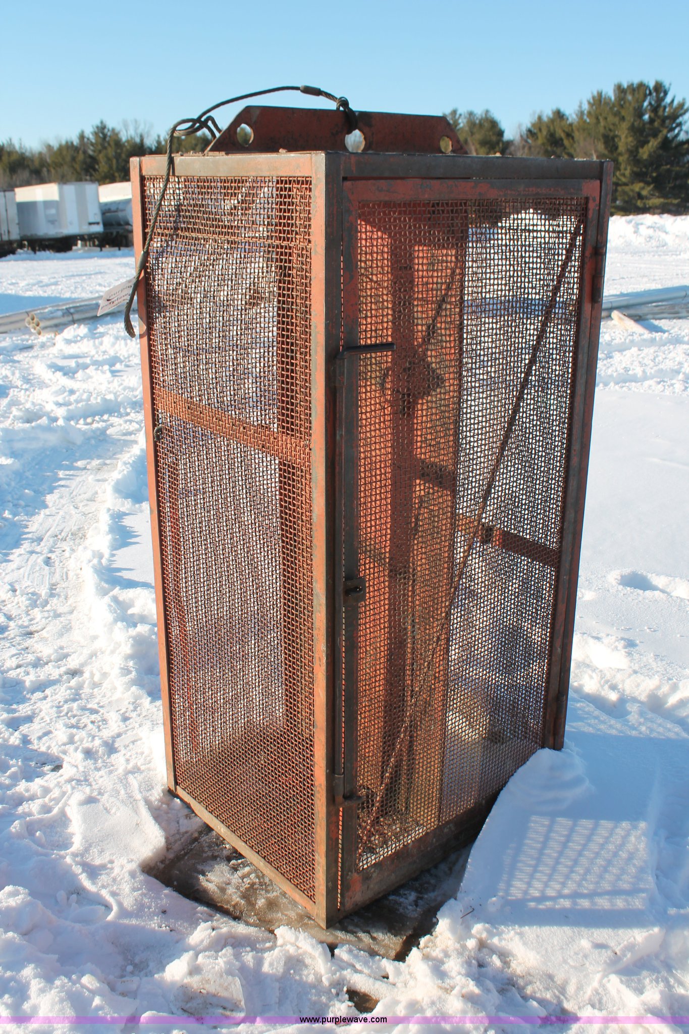 Steel crane torch cage in Neillsville, WI | Item G2852 sold | Purple Wave