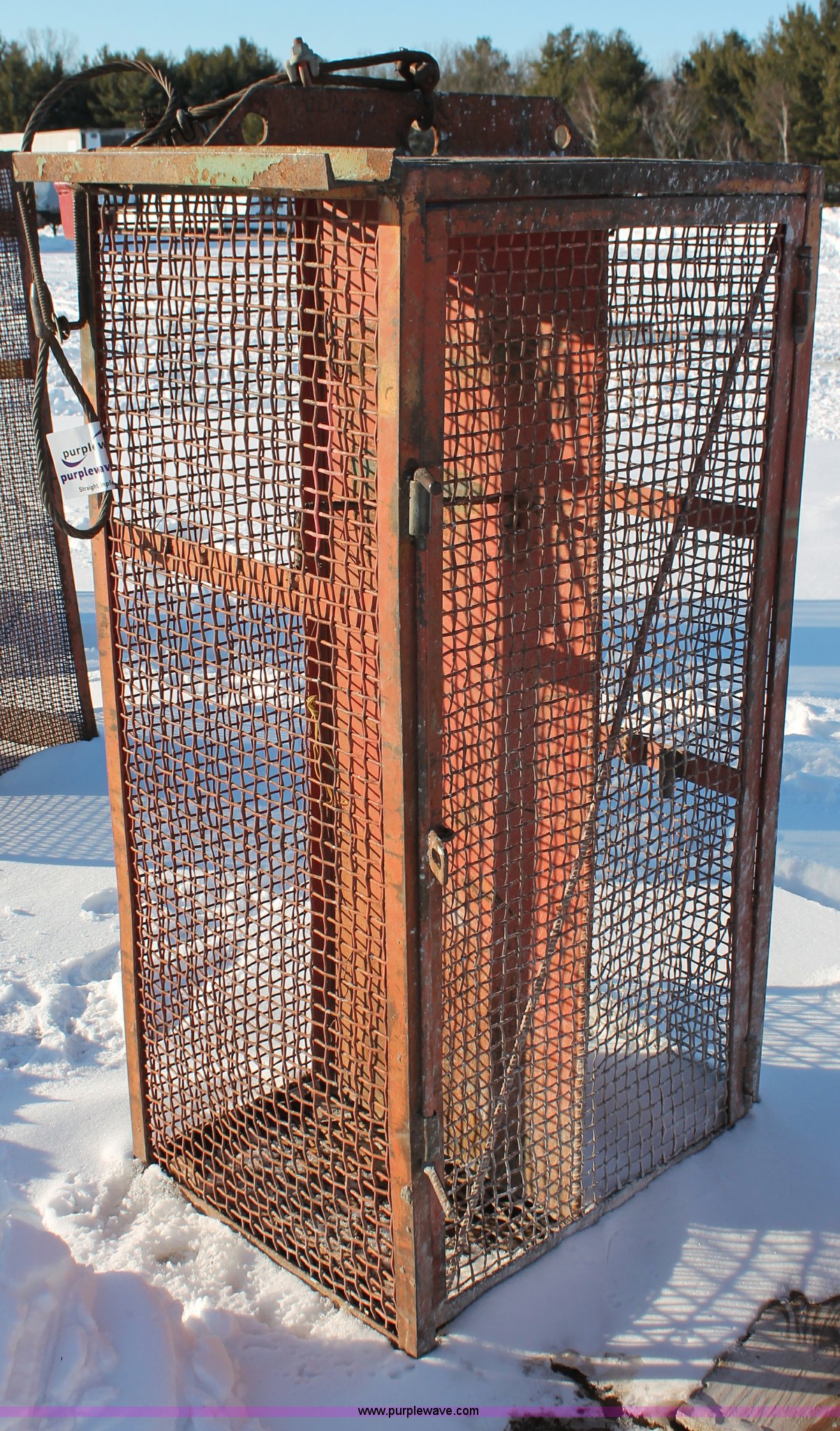 Steel crane torch cage in Neillsville, WI | Item G2854 sold | Purple Wave