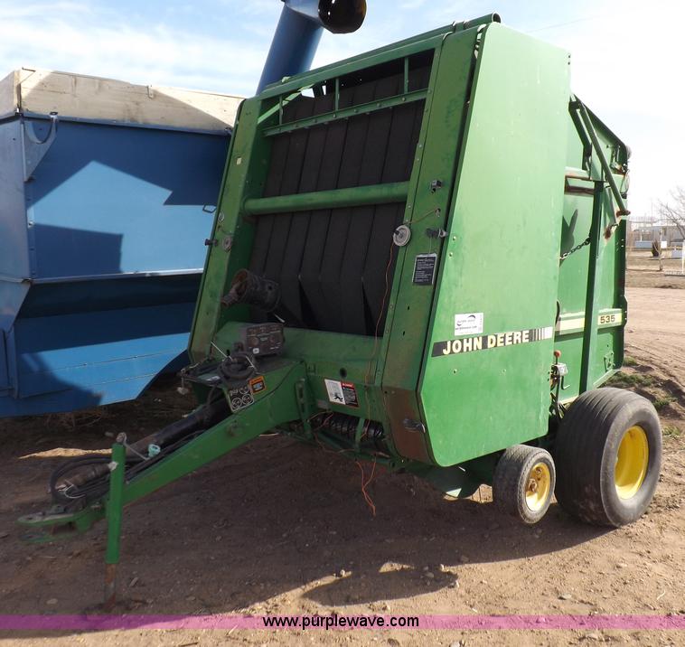 John Deere 535 round baler in Copeland, KS | Item F6472 sold | Purple Wave