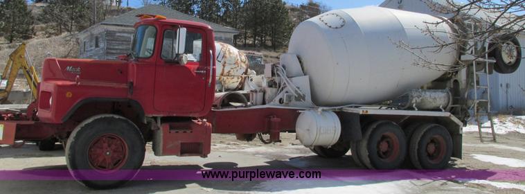 1989 Mack Maxiayne chassis with Rex 770 Loadmaster cement mixer in ...