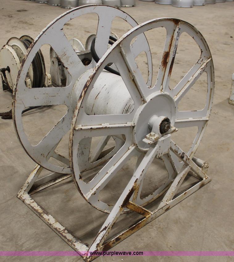 Sherman & Riley hydraulic reel in Wichita , KS | Item W9304 sold ...