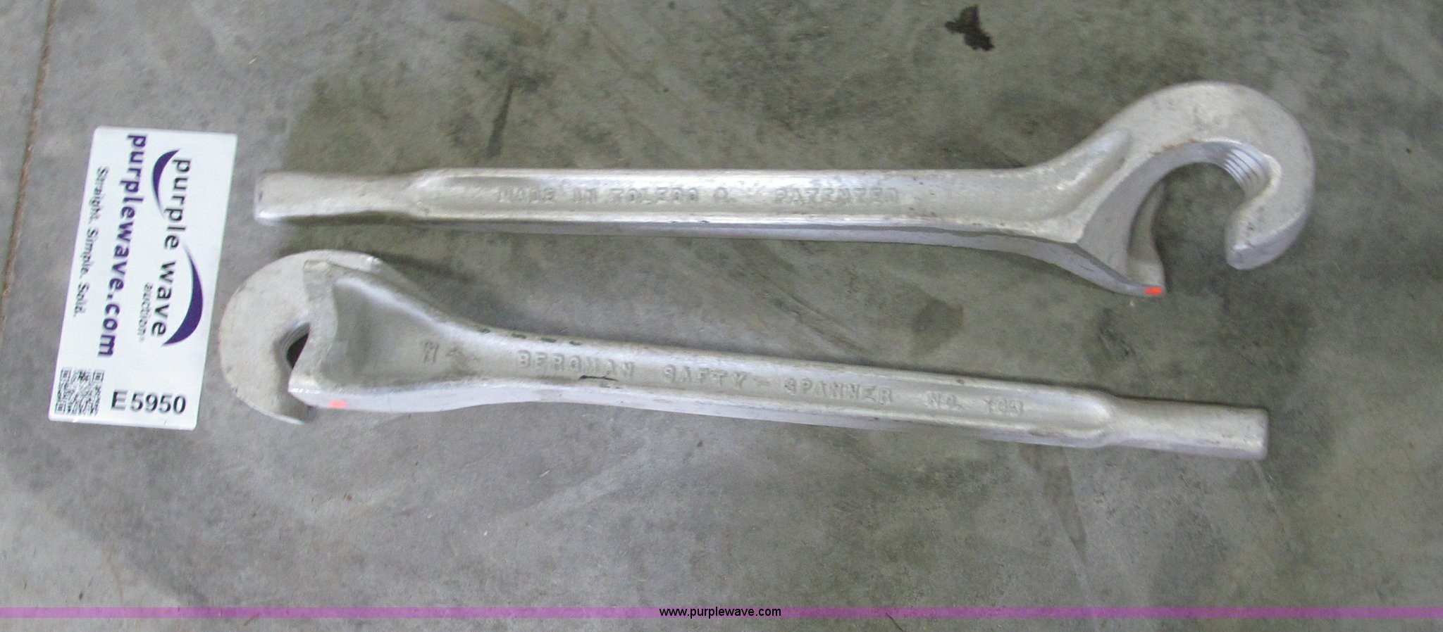 (2) Bergman spanner wrenches in Clinton, MO | Item E5950 sold | Purple Wave