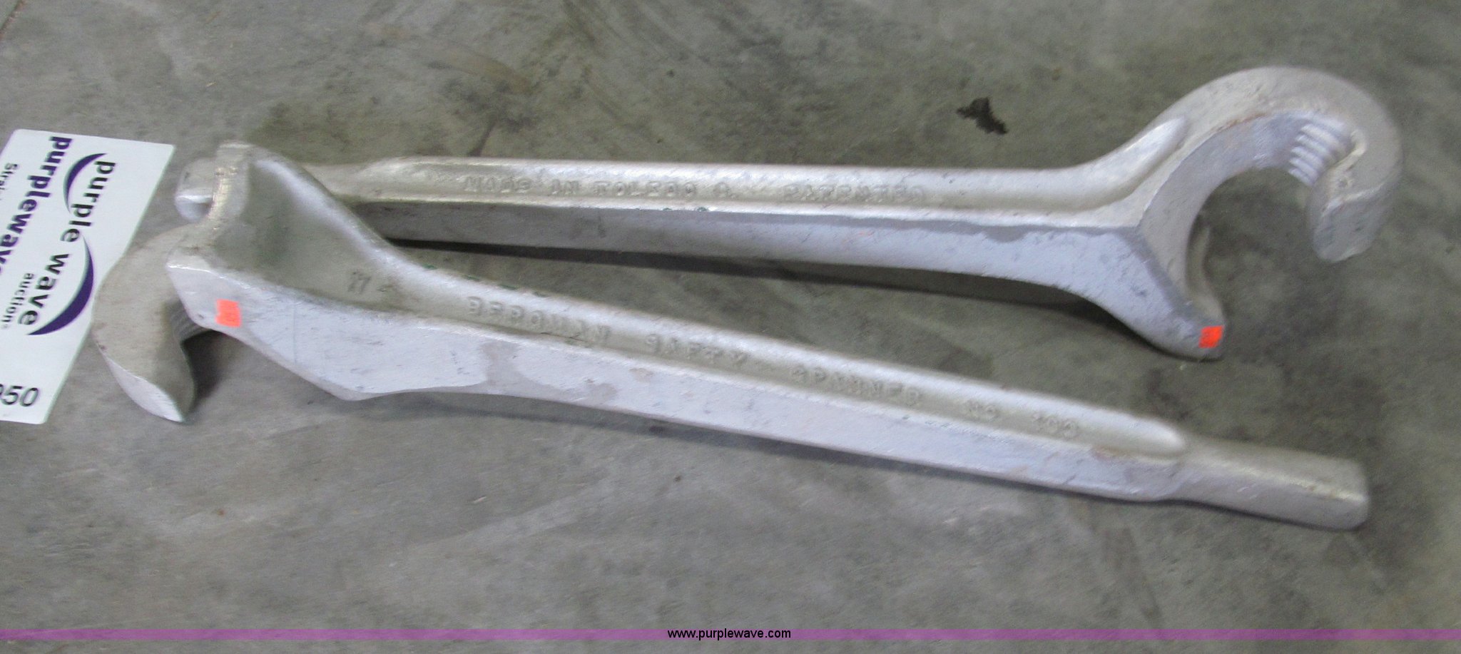 (2) Bergman spanner wrenches in Clinton, MO | Item E5950 sold | Purple Wave
