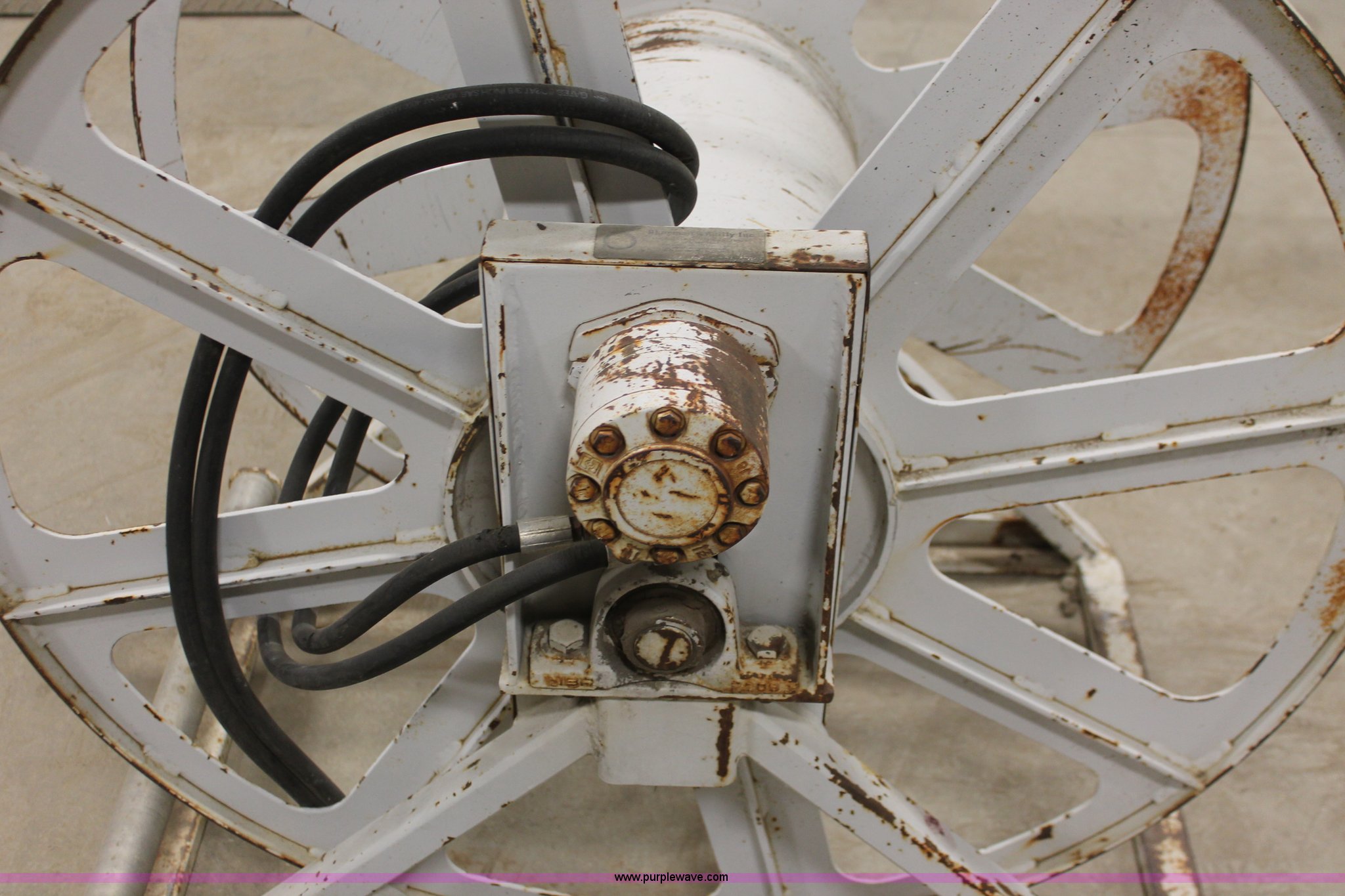 Sherman & Riley hydraulic reel in Wichita , KS | Item W9304 sold ...
