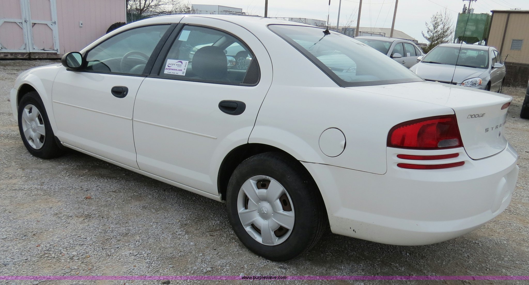2004 Dodge Stratus SE in Joplin, MO | Item B4622 sold | Purple Wave