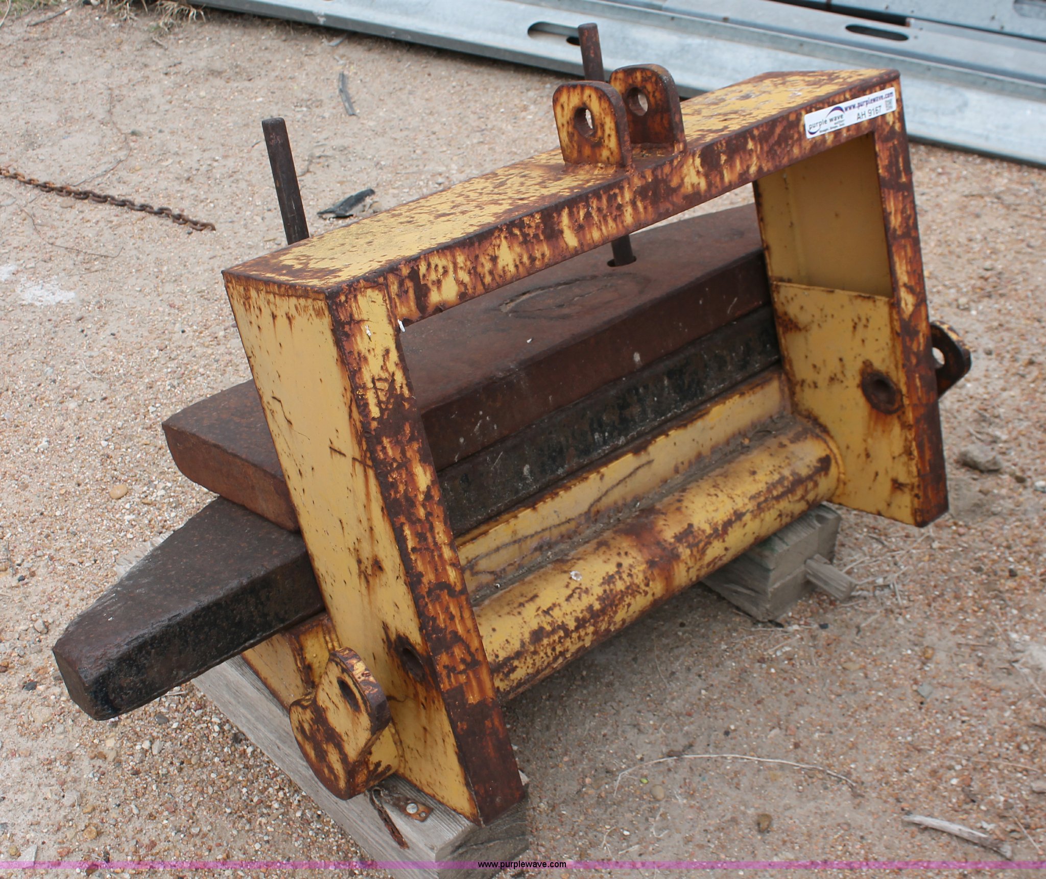 Three point counter weight bed in Hutchinson, KS | Item AH9167 sold ...